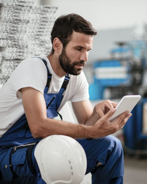 Protelec CheckMate - Checkmate Lone Worker Safety – Real-Time Monitoring